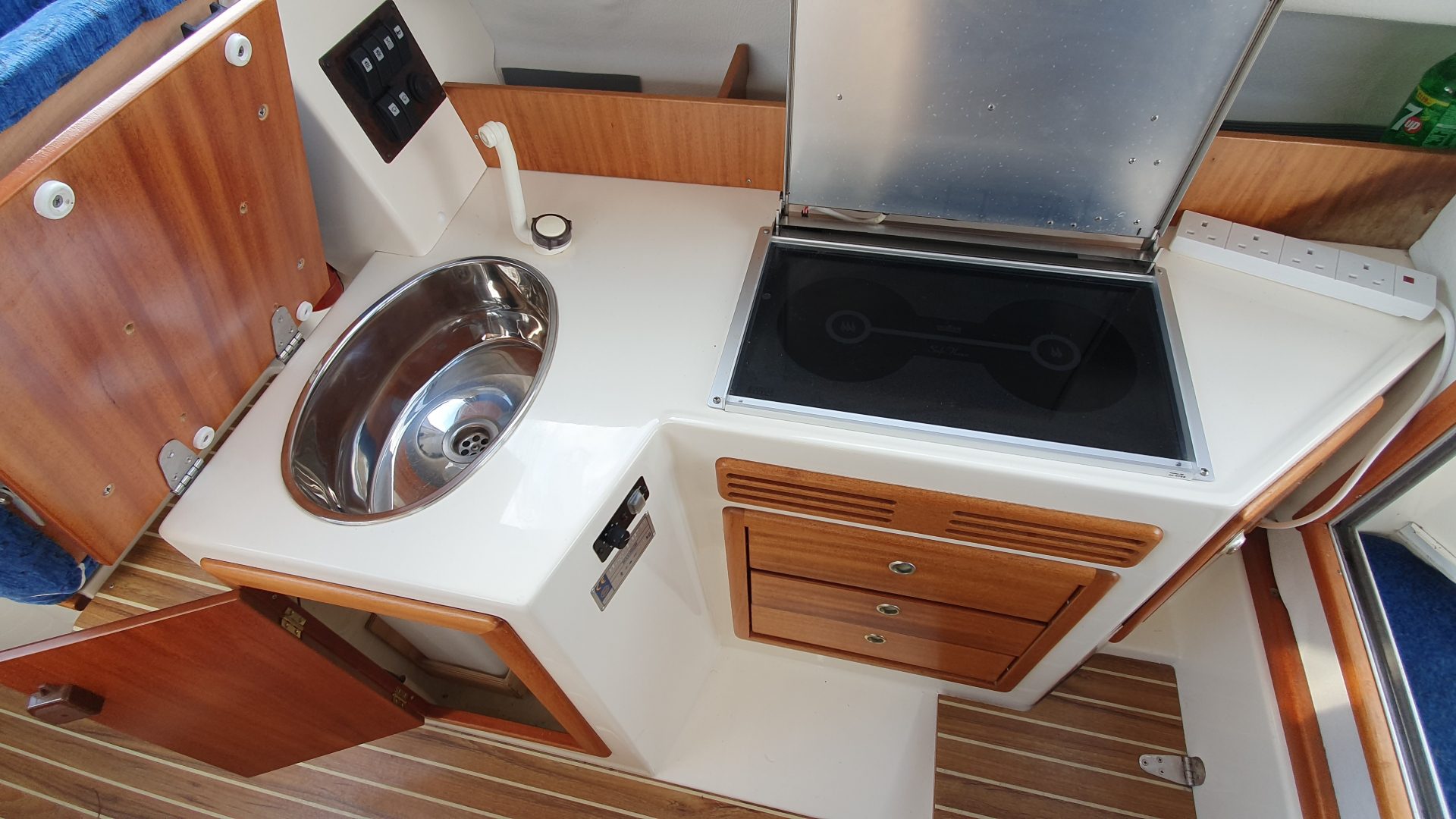 Bella 703 - Annabella - Waterside Marine Sales