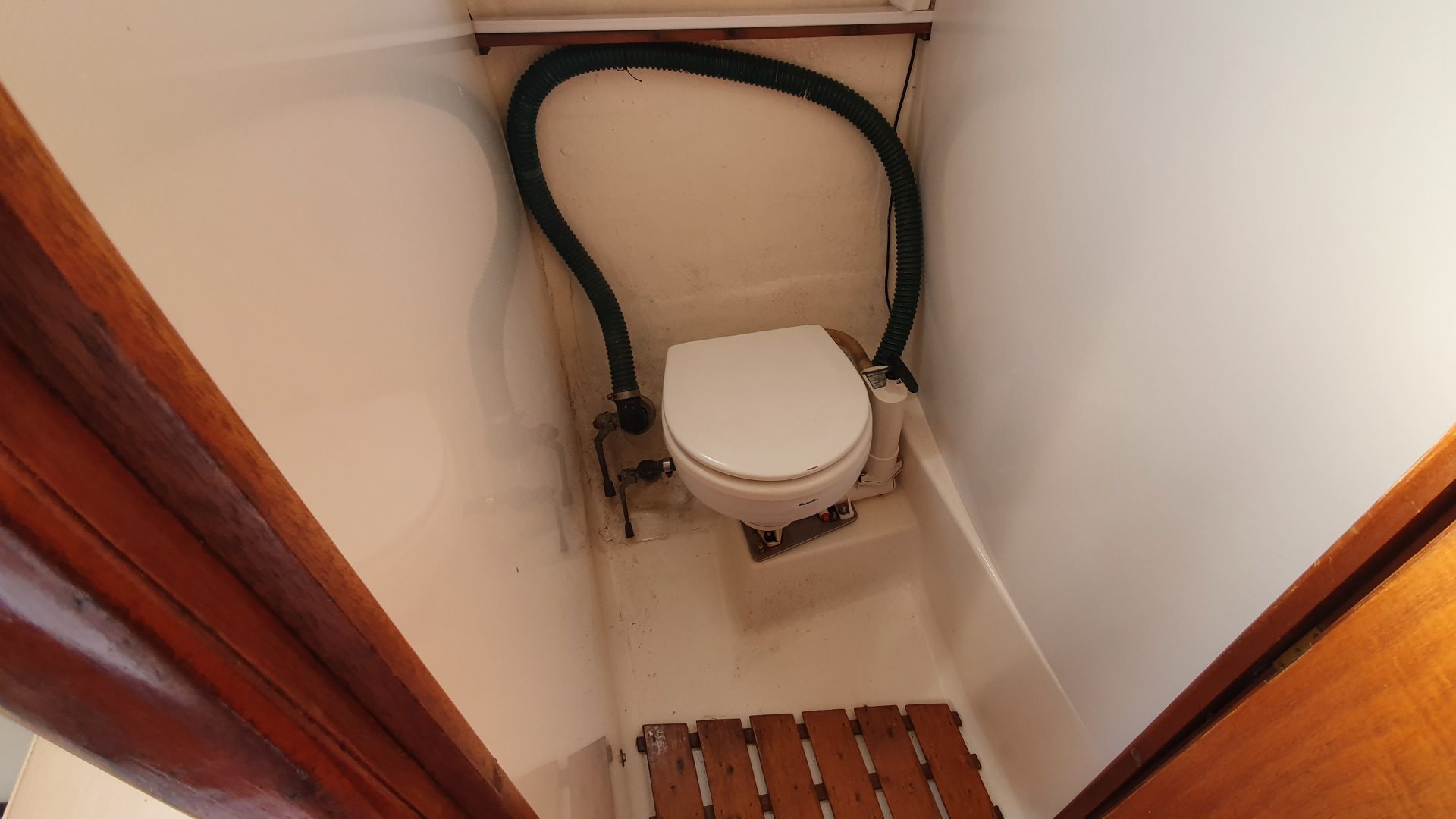 Snapdragon 747 - Bonnie - Waterside Marine Sales