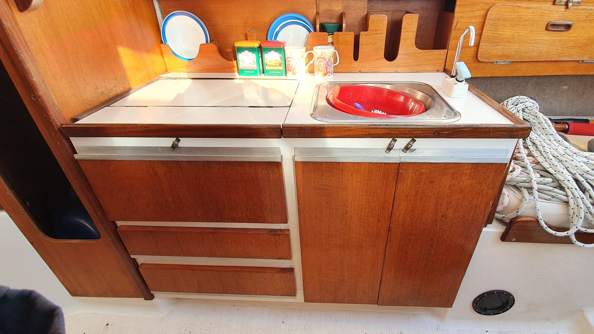 Snapdragon 747 - Bonnie - Waterside Marine Sales