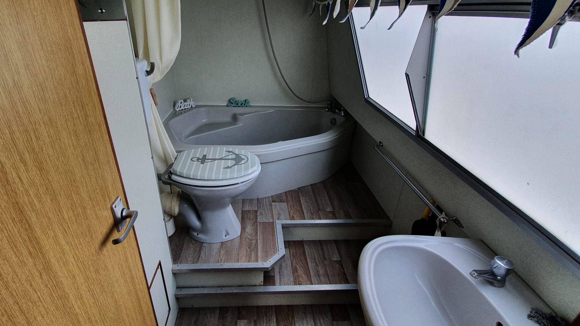 Alphacraft 34 - Swordfish - Waterside Marine Sales