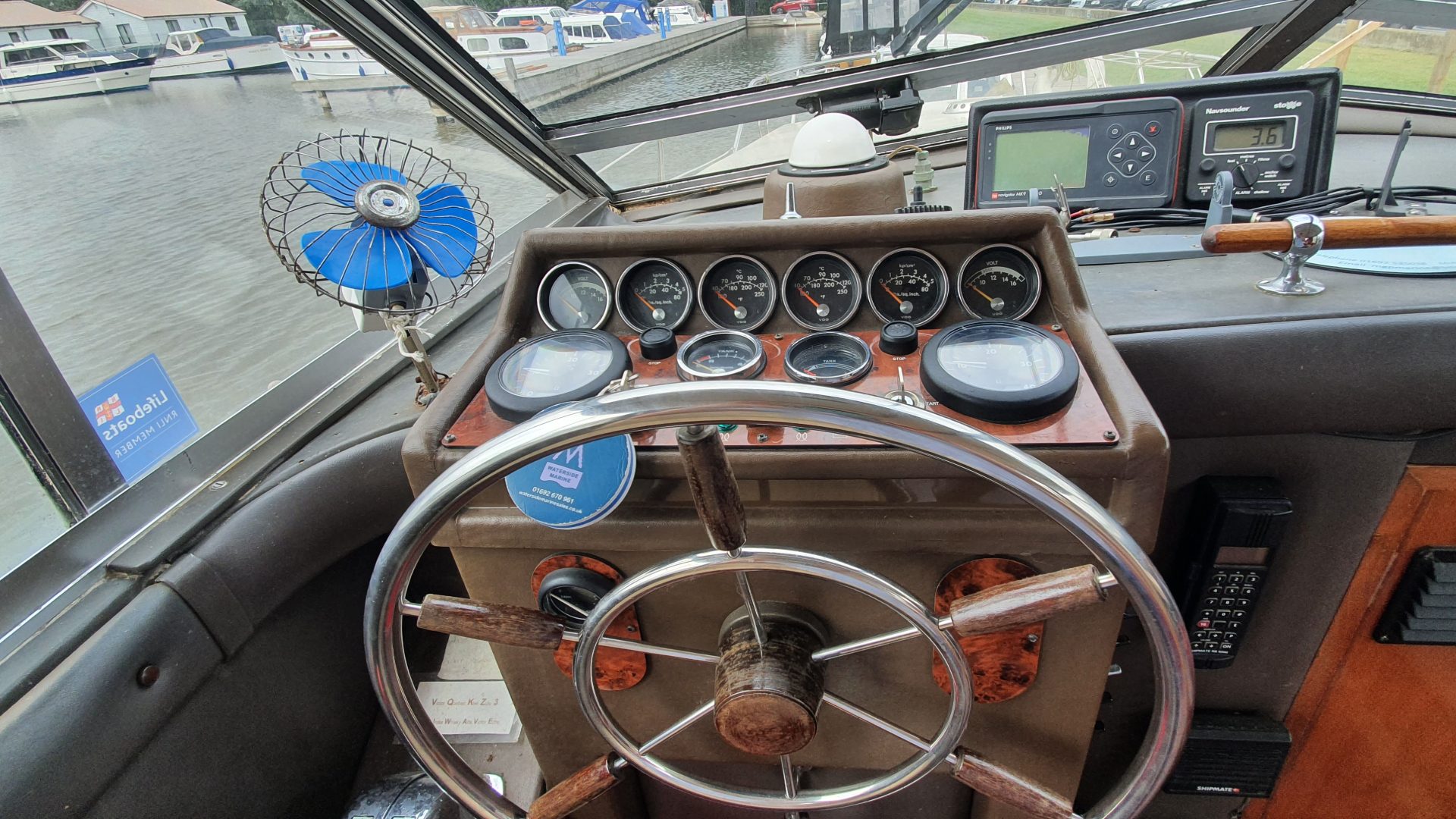 Freeman 33 - Hi Wave - Waterside Marine Sales