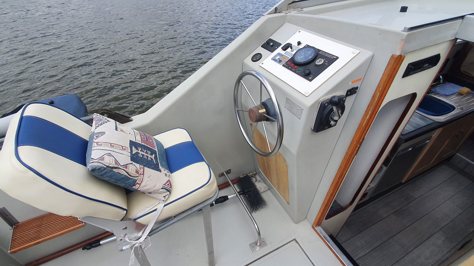 Bounty 27 - Grey Goose - Waterside Marine Sales