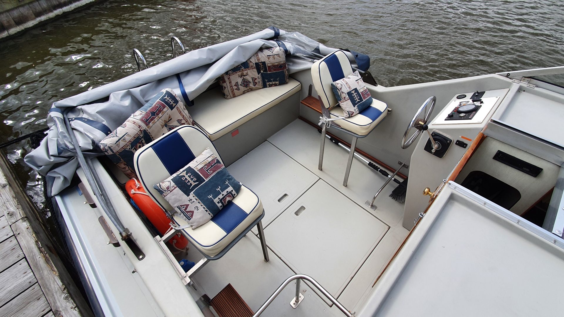 Bounty 27 - Grey Goose - Waterside Marine Sales