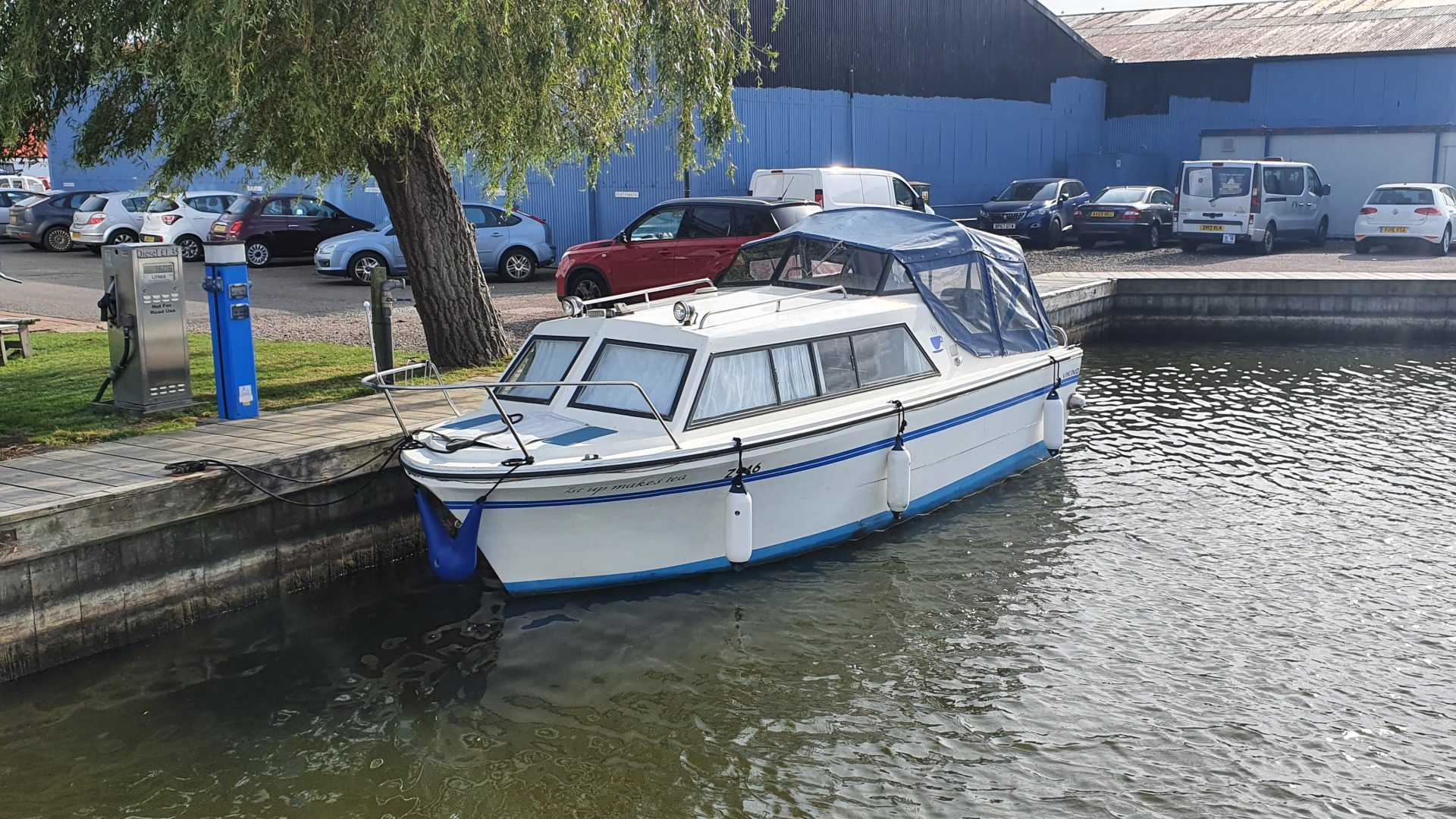 Viking 20 - 1st Up Makes Tea - Waterside Marine Sales