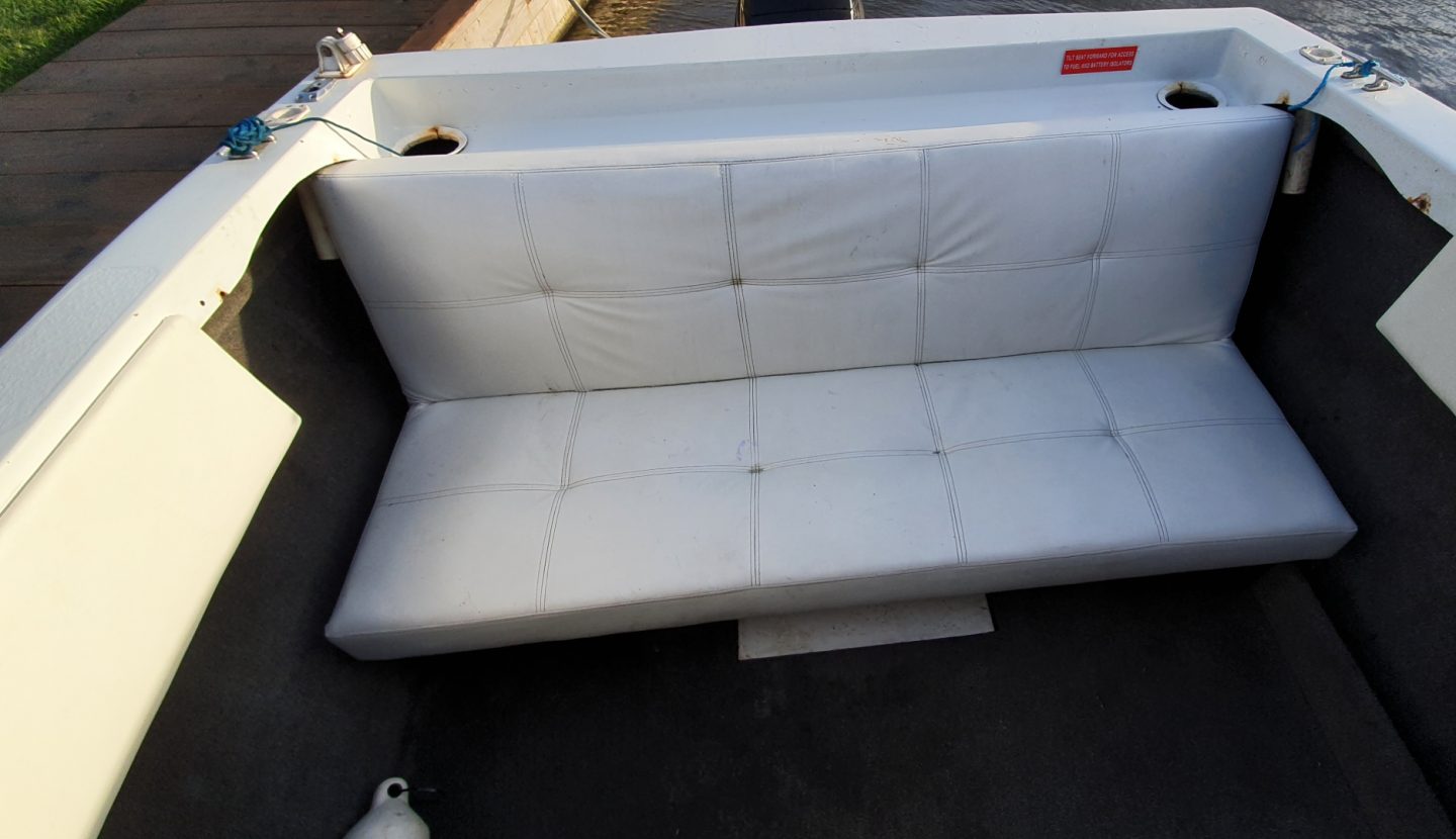 Rinker 202 Festiva - Jessica - Waterside Marine Sales