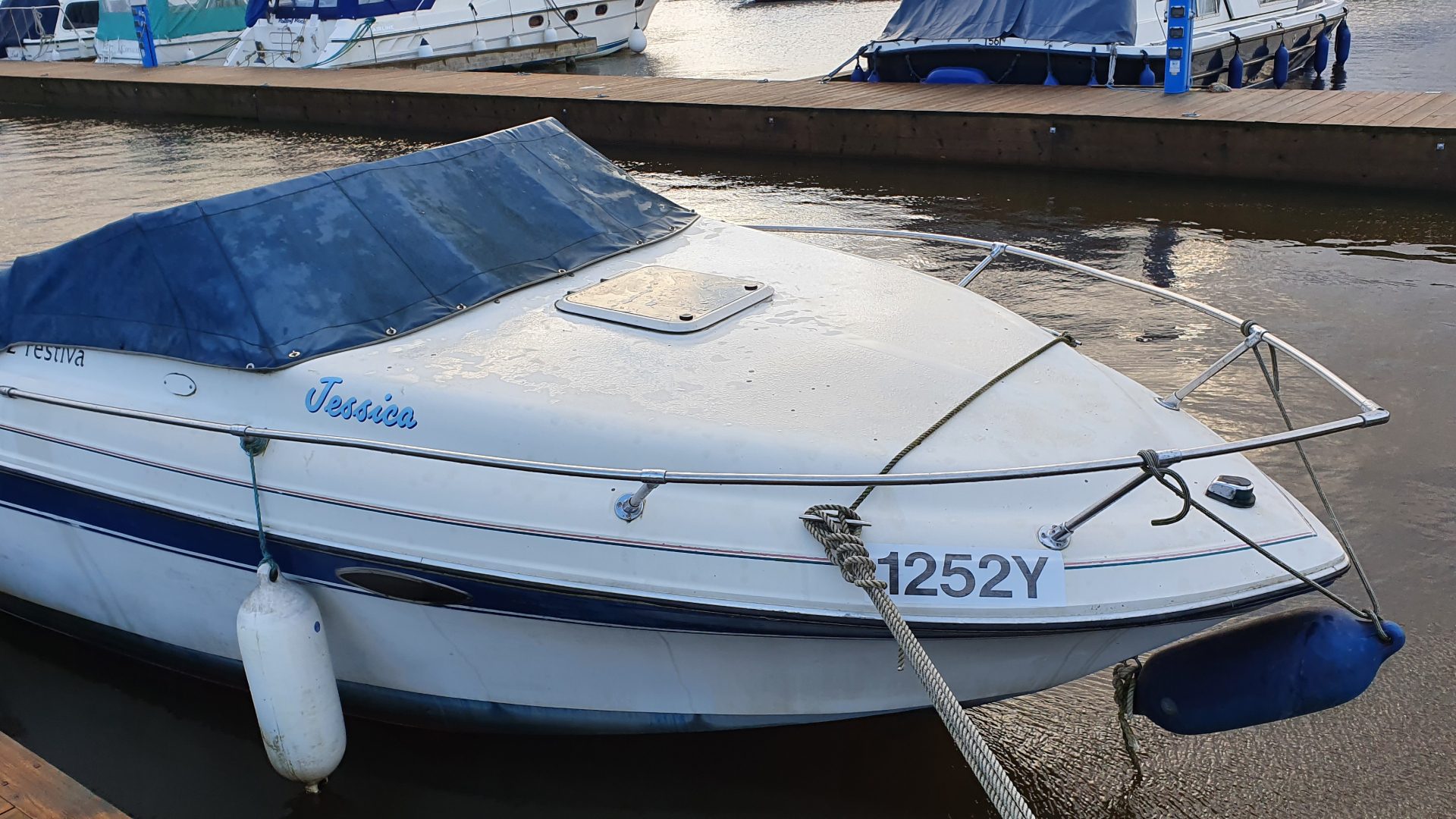 Rinker 202 Festiva - Jessica - Waterside Marine Sales