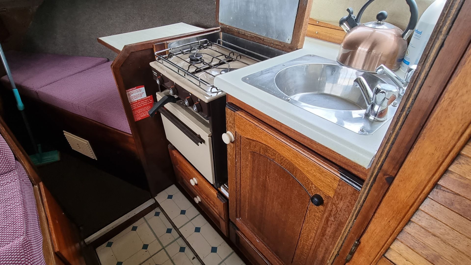 Seamaster 25 - Compass Rose - Waterside Marine Sales