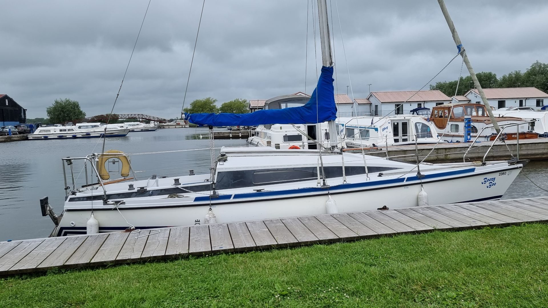 Pegasus 800 - Boozy Boo - Waterside Marine Sales