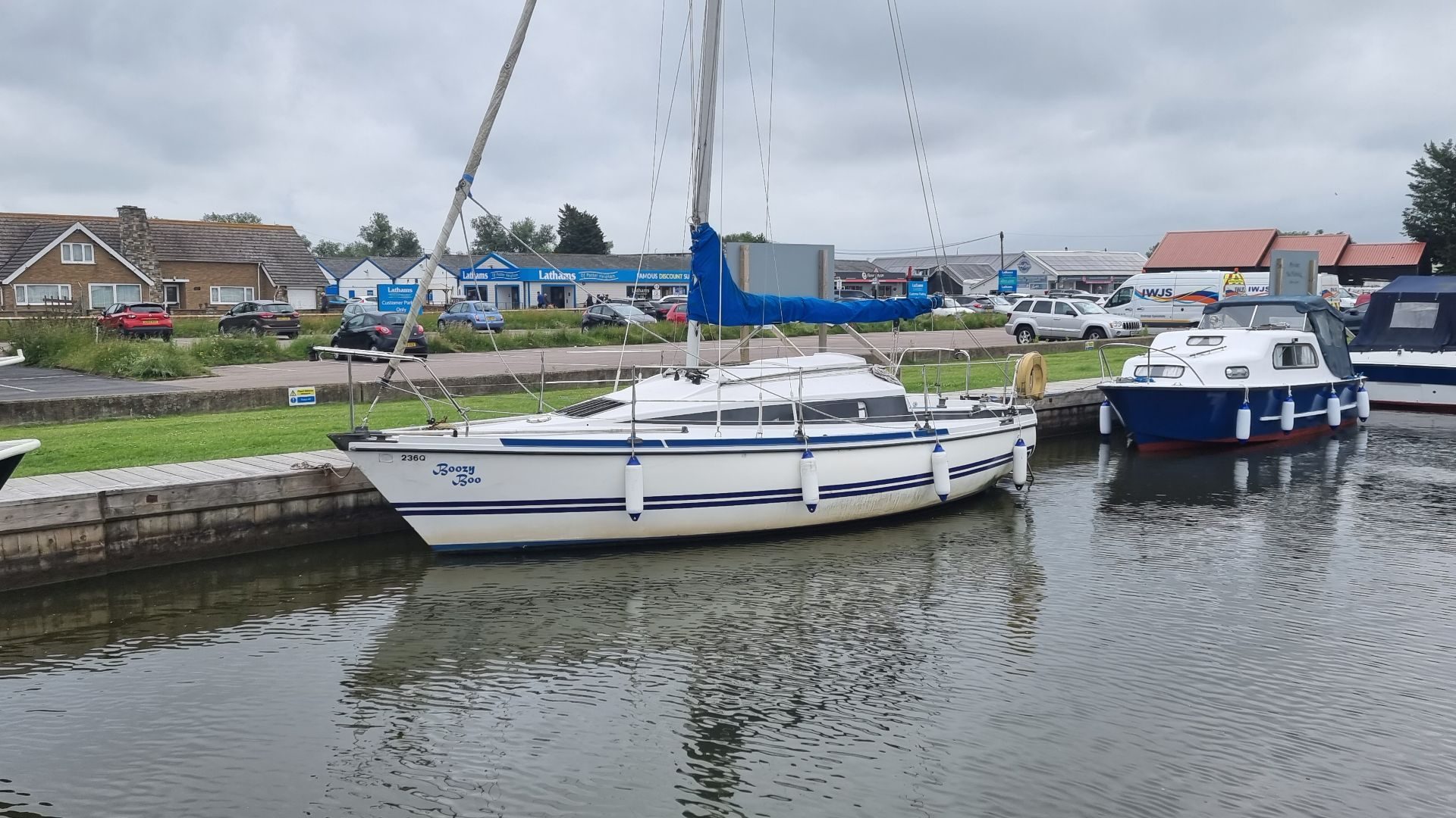 Pegasus 800 - Boozy Boo - Waterside Marine Sales