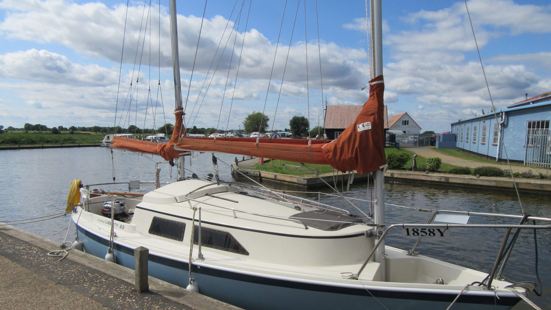 Hunter Liberty 23 - Laissez Faire - Waterside Marine Sales