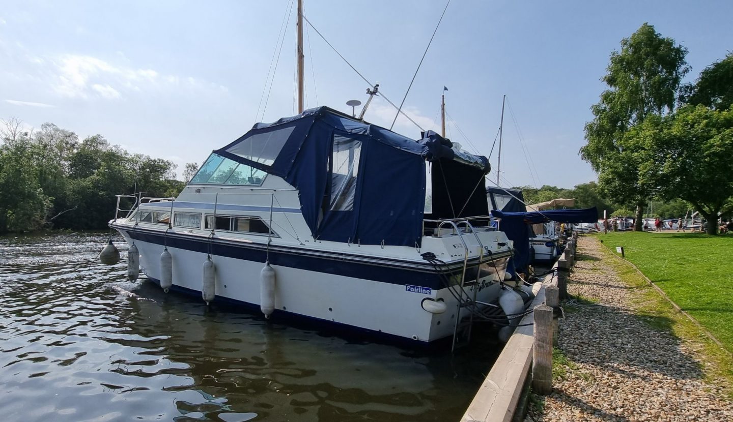 Fairline Phantom 32 - Aramanda - Waterside Marine Sales