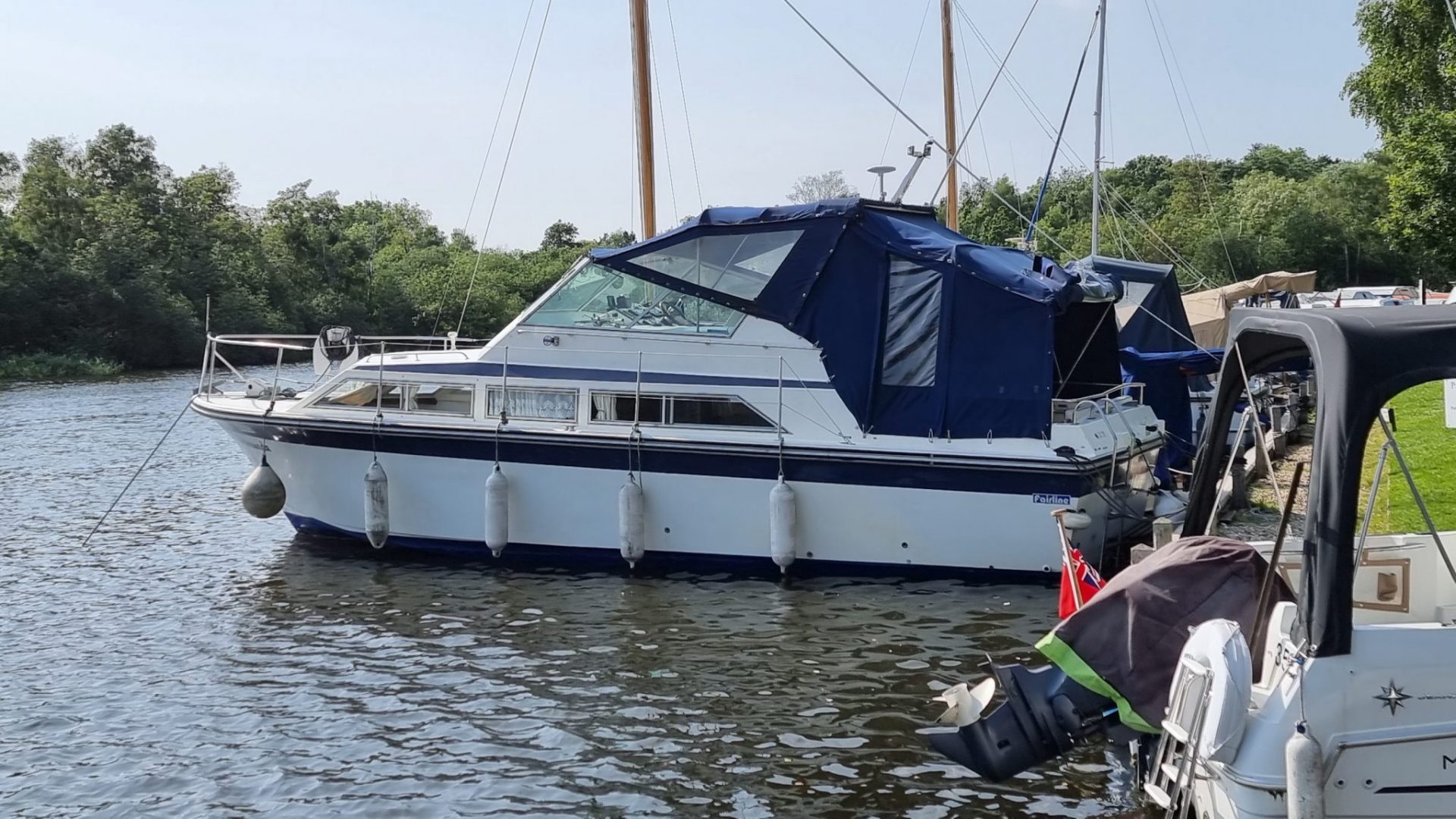 Fairline Phantom 32 - Aramanda - Waterside Marine Sales