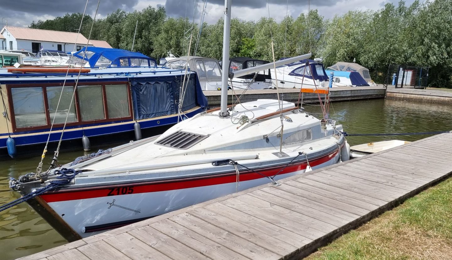 Pegasus 800 - Electric Excalibur - Waterside Marine Sales