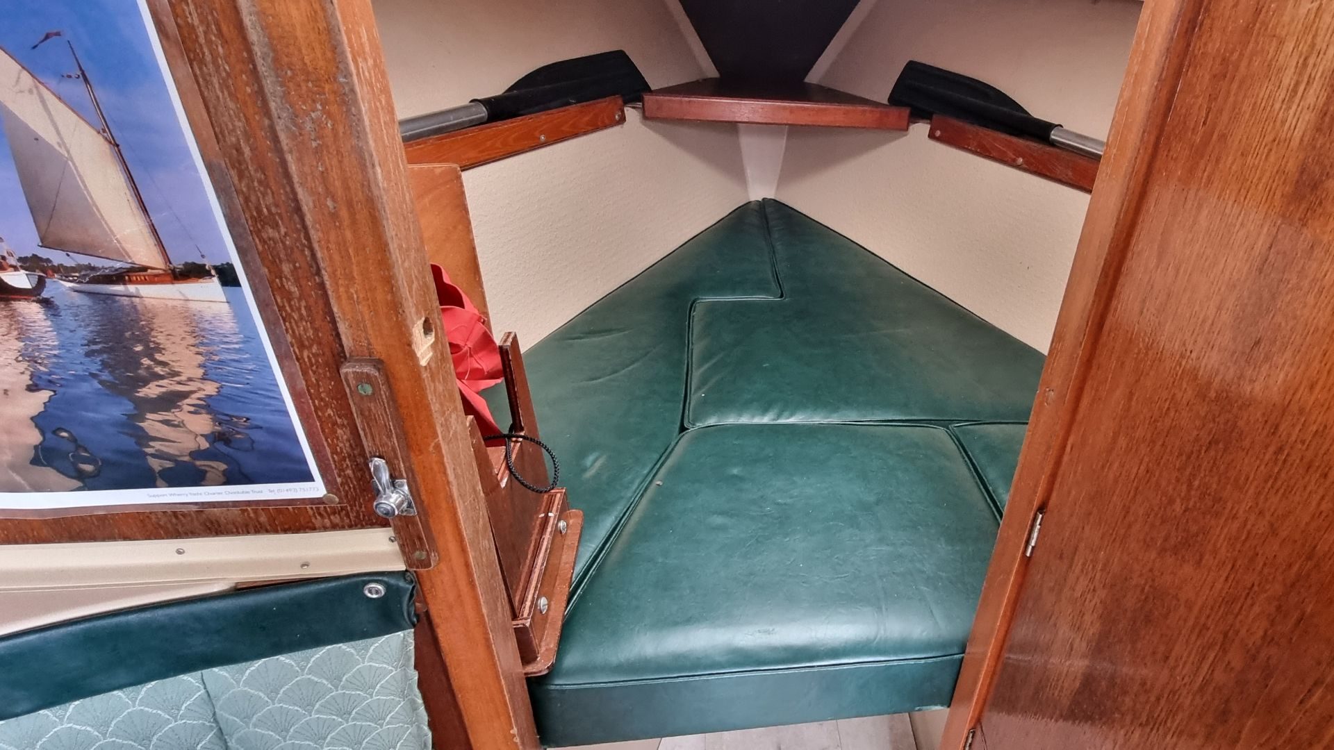 Pegasus 800 - Electric Excalibur - Waterside Marine Sales