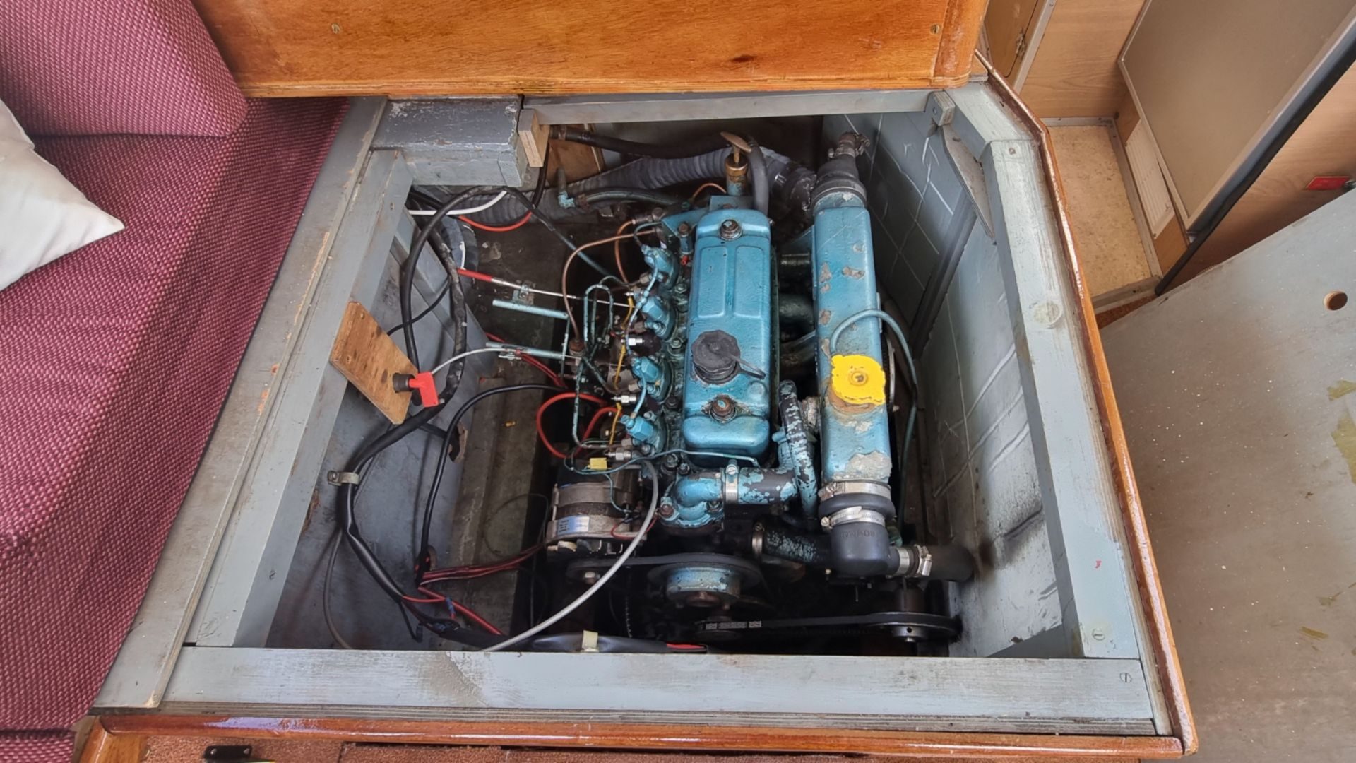 Hampton Safari Mk III - Iola - Waterside Marine Sales