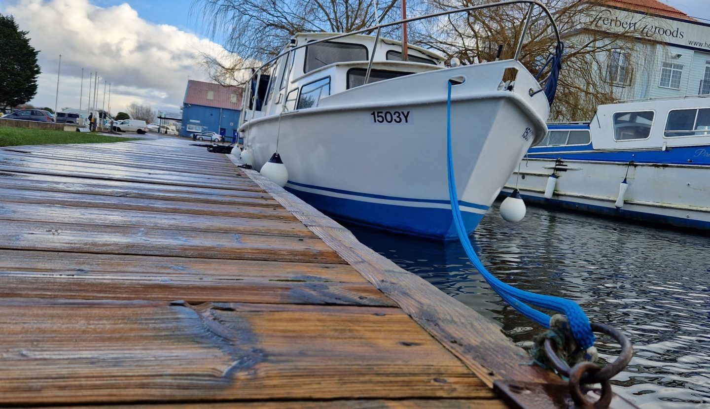 Dutch Boat - Waterfly - Waterside Marine Sales