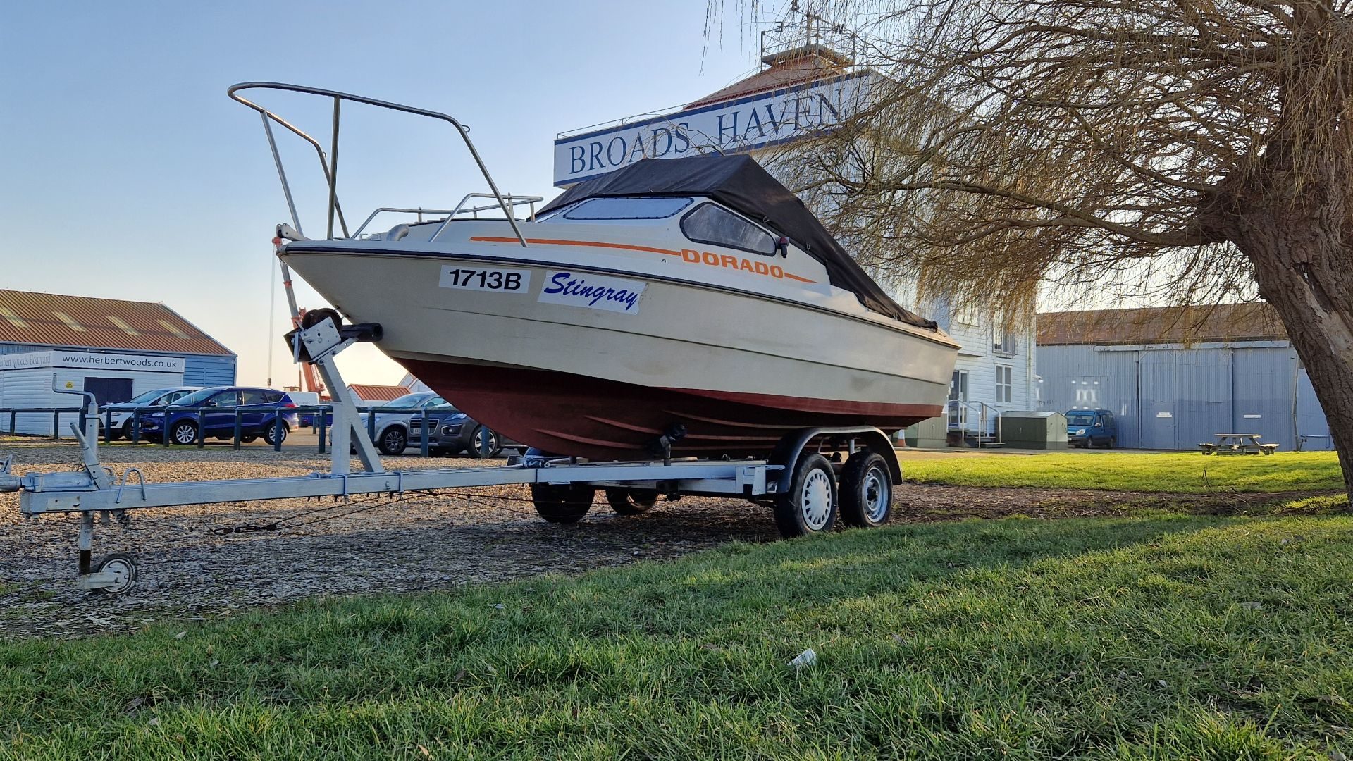Fletcher Dorado - Stingray - Waterside Marine Sales