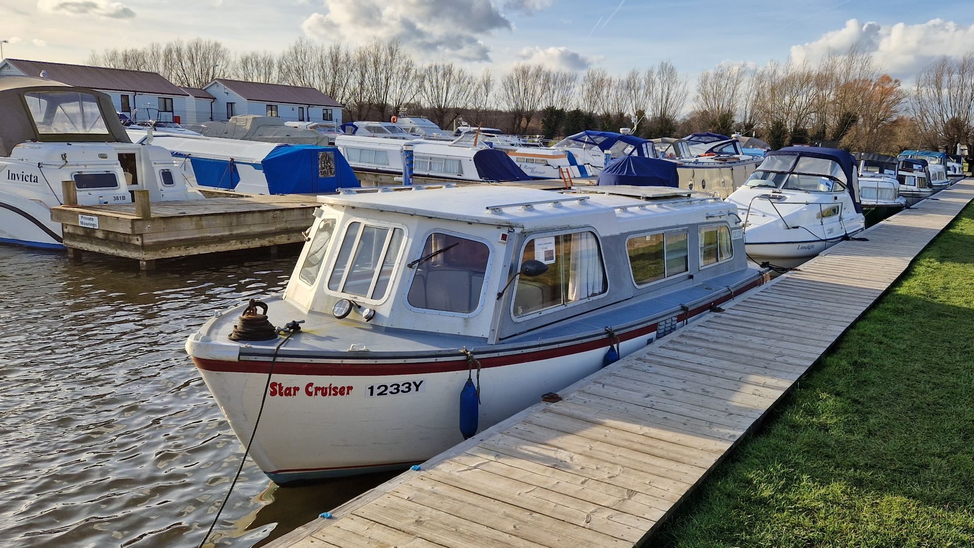 Hampton Safari - Star Cruiser - Waterside Marine Sales