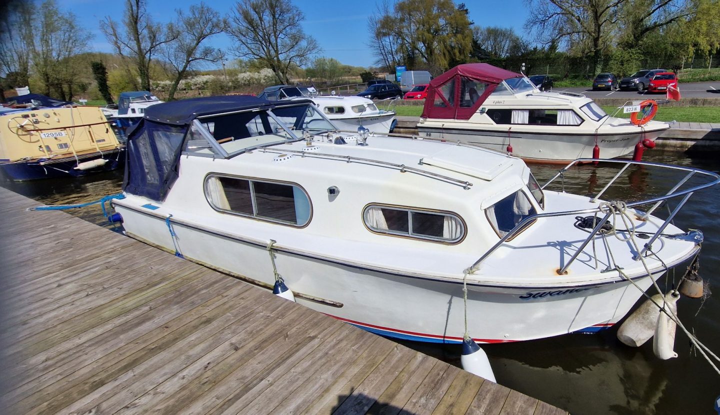 Freeman 23 - Waterside Marine Sales
