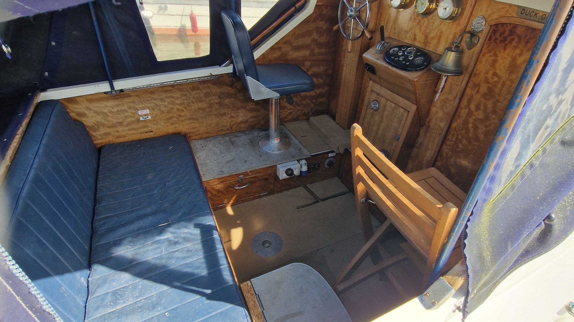 Freeman 23 - Waterside Marine Sales