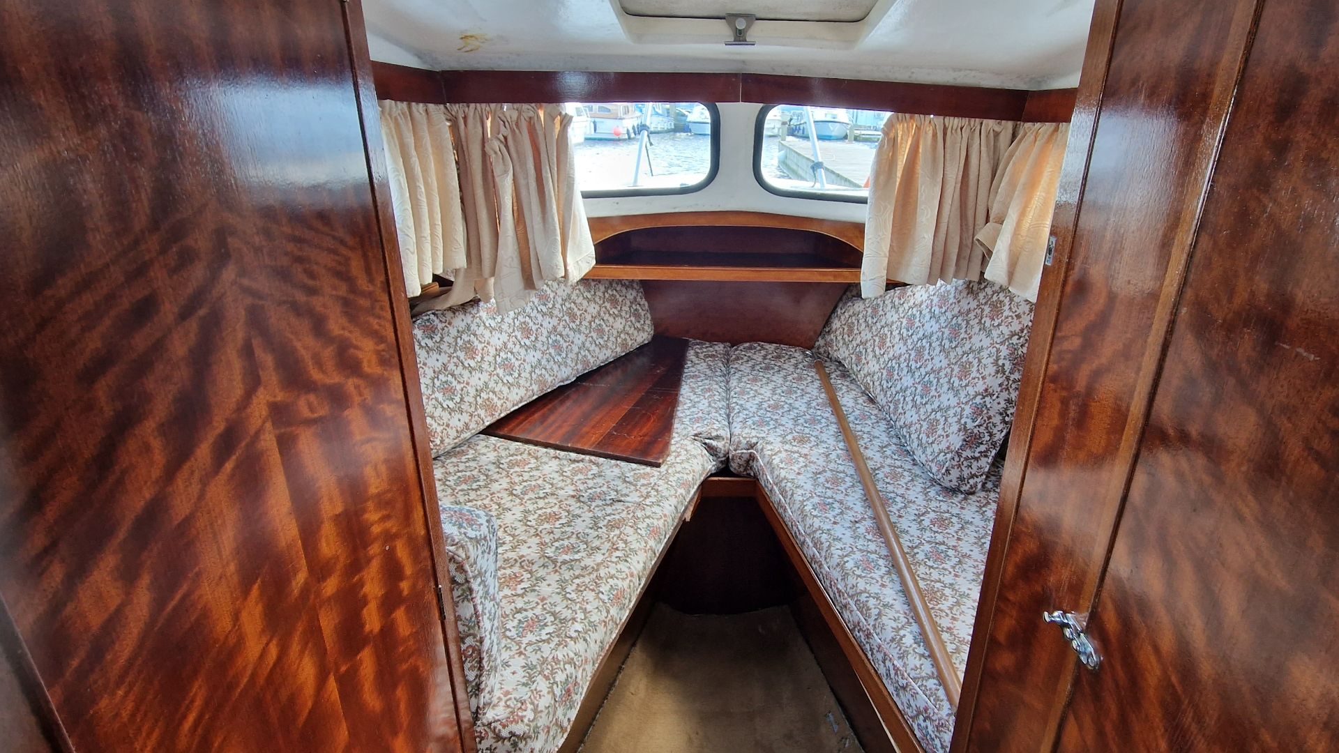 Freeman 23 - Waterside Marine Sales