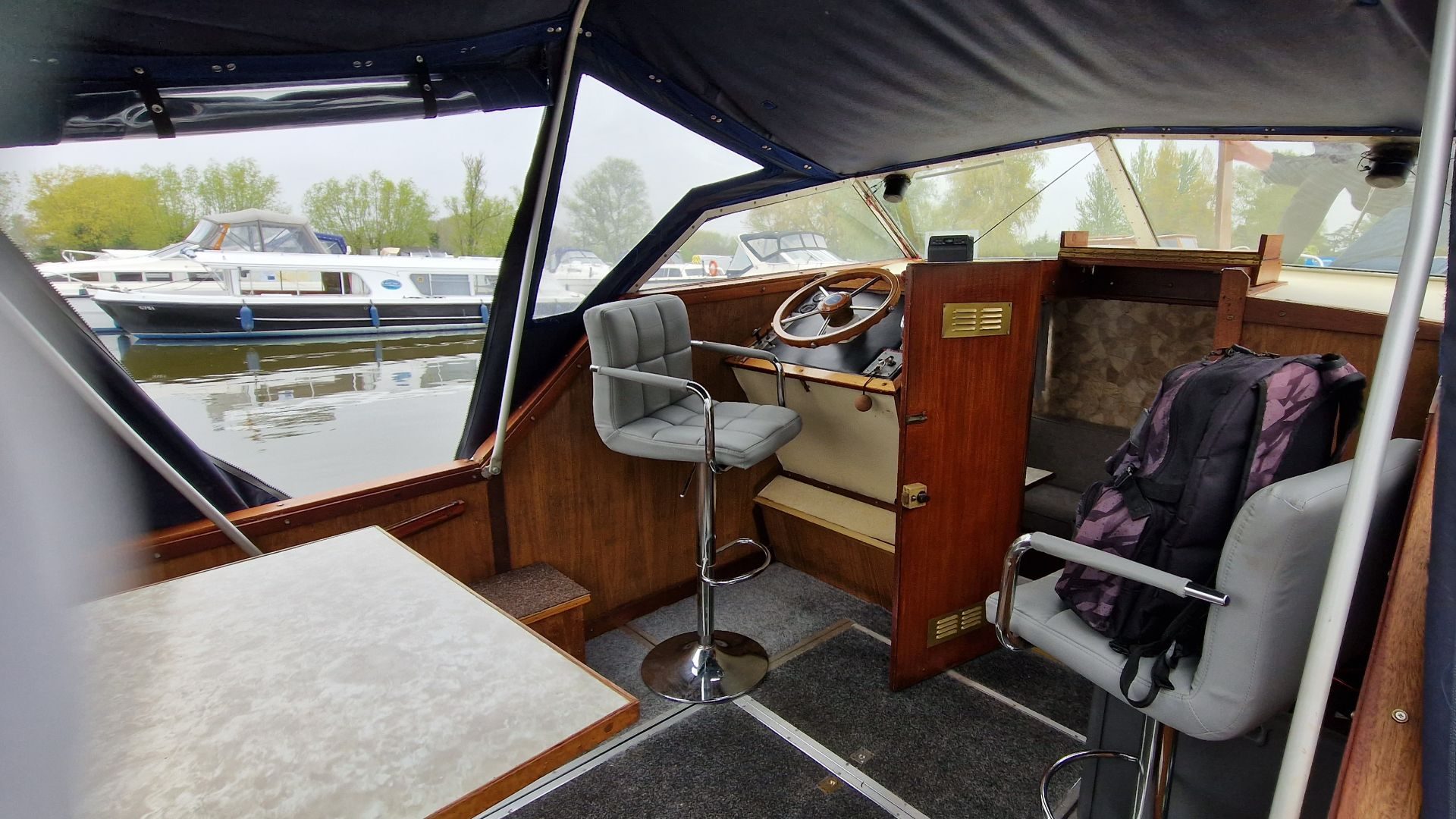 Seamaster 813 - Adagio - Waterside Marine Sales