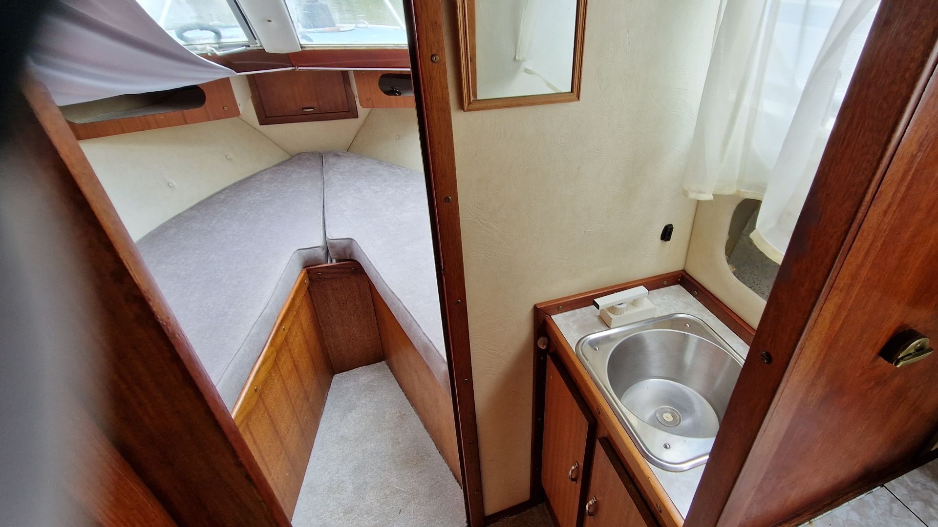 Seamaster 813 - Adagio - Waterside Marine Sales