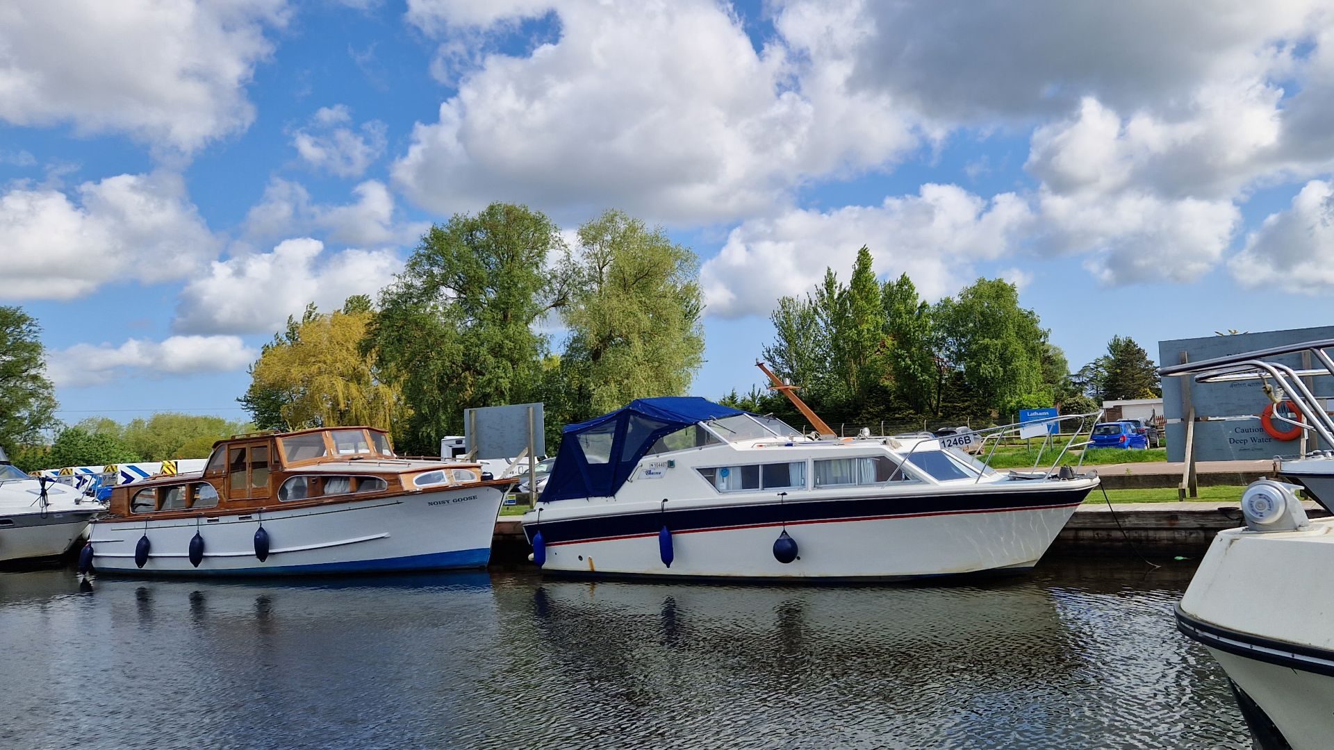 Seamaster 813 - Adagio - Waterside Marine Sales
