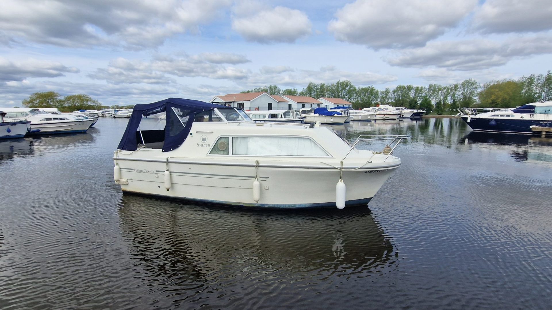 Viking 20 - Svanen - Waterside Marine Sales