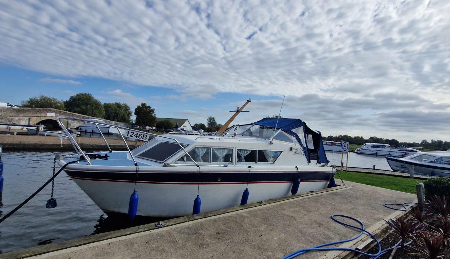 Seamaster 813 - Adagio - Waterside Marine Sales