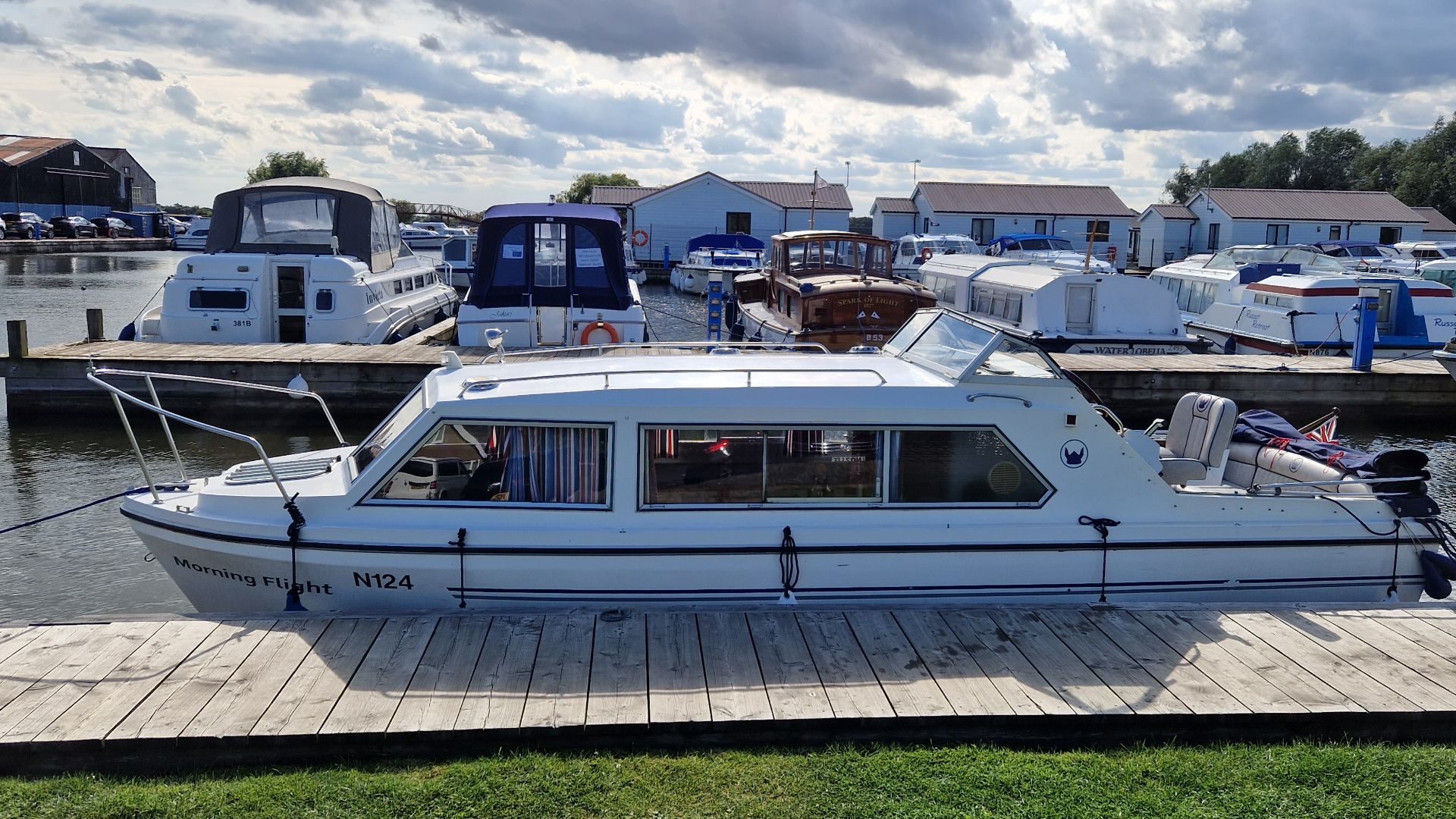 Viking 23 - Morning Flight - Waterside Marine Sales