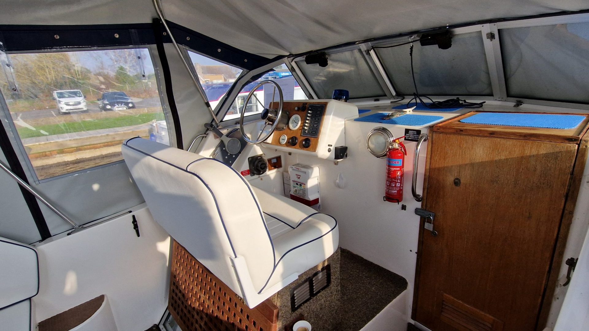 Viking 22 ZIG - ZAG - Waterside Marine Sales