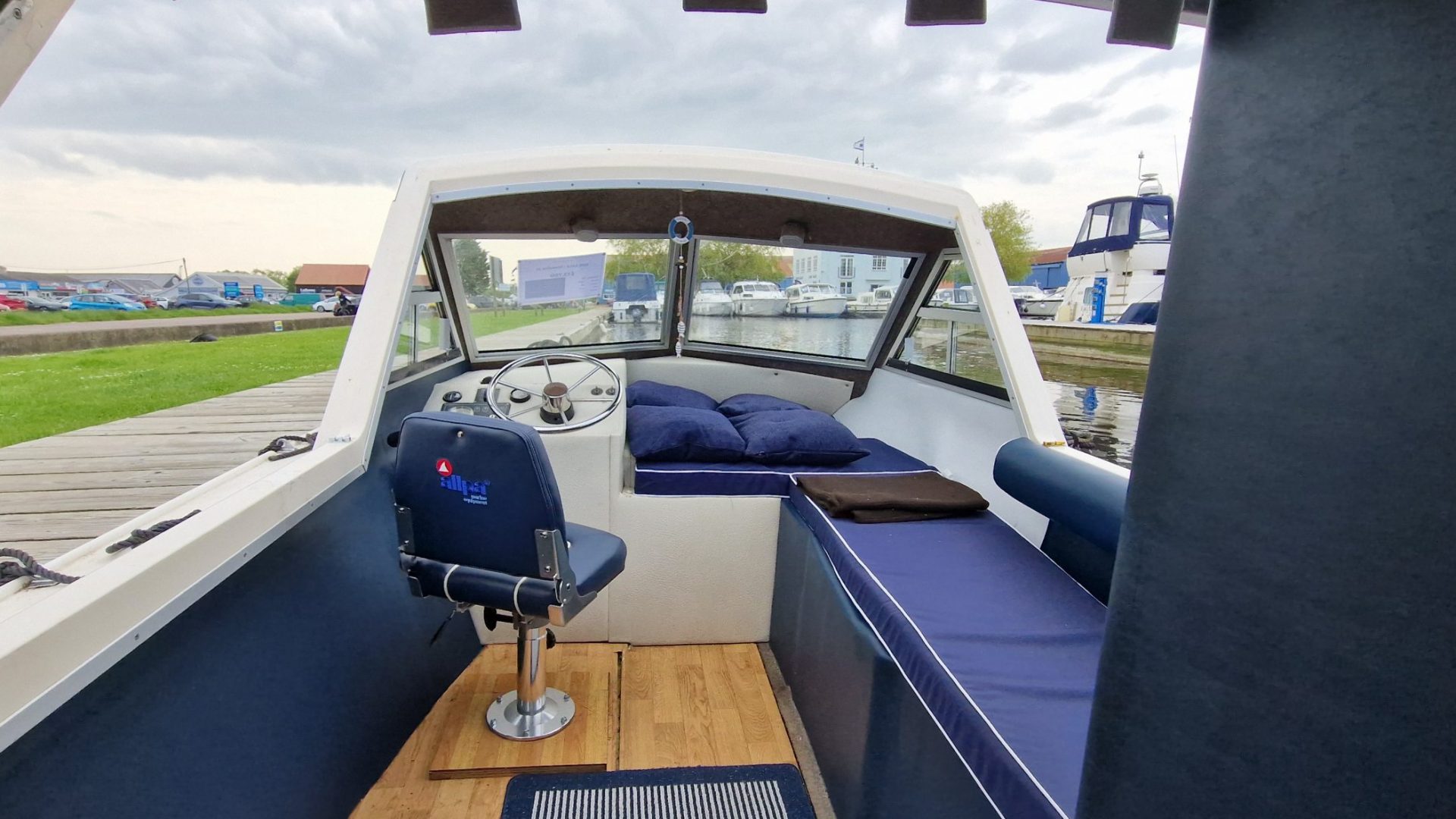 Sheerline 21 - Lady Laura - Waterside Marine Sales