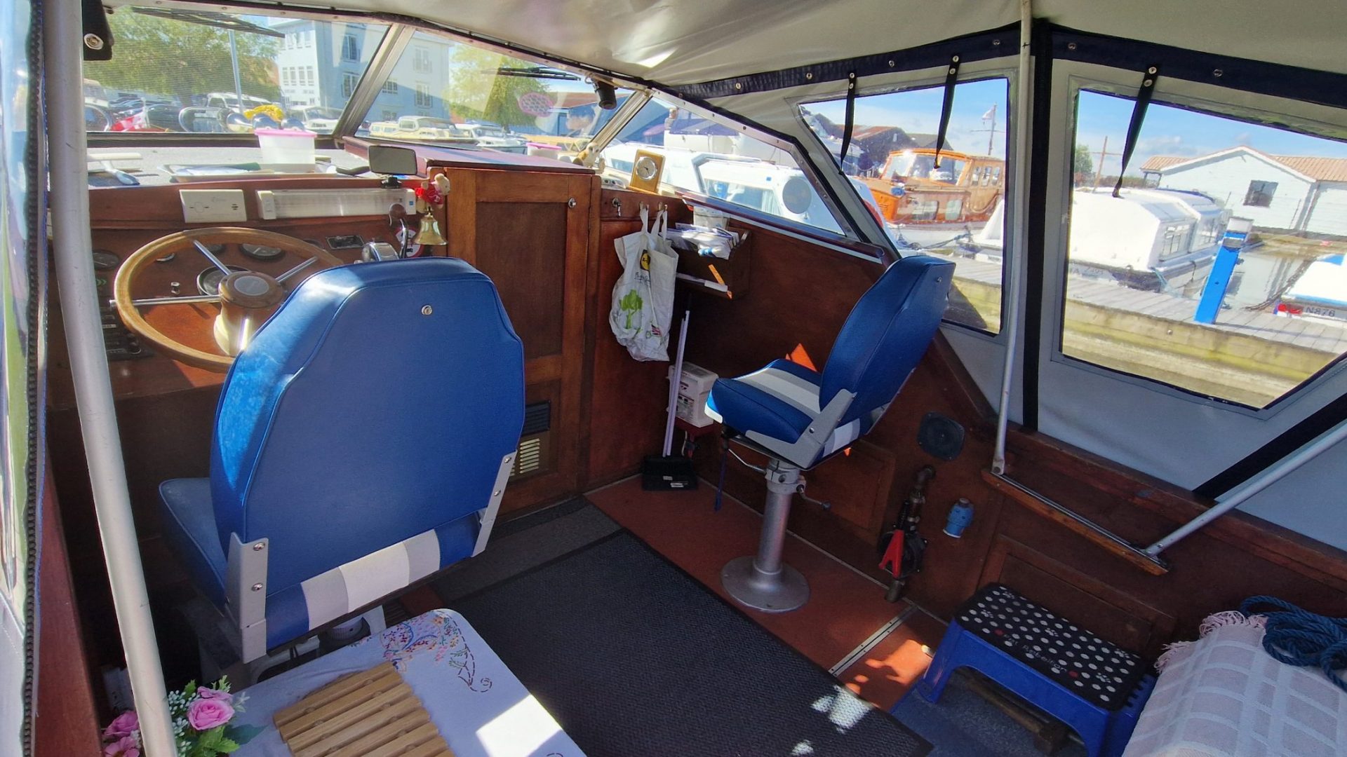 Seamaster 813 - Little Greebe - Waterside Marine Sales