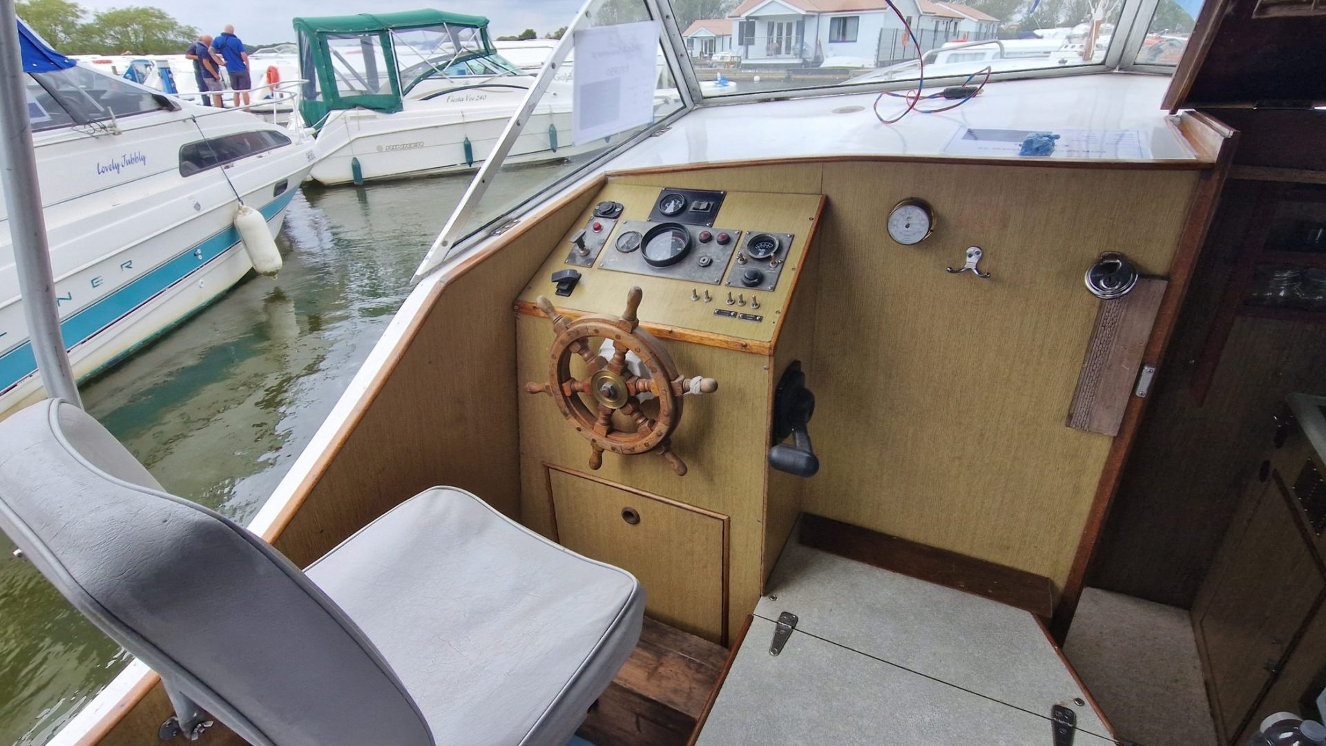 Seamaster 27 - Avocet - Waterside Marine Sales