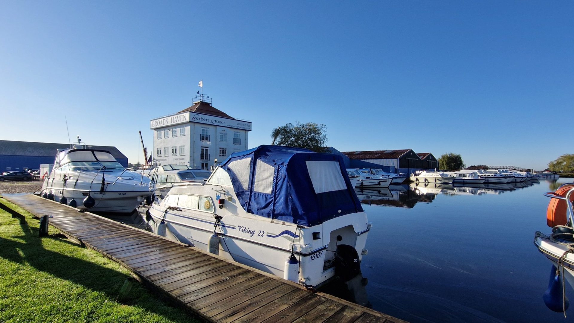Viking 22 - Lazy Buoy - Waterside Marine Sales