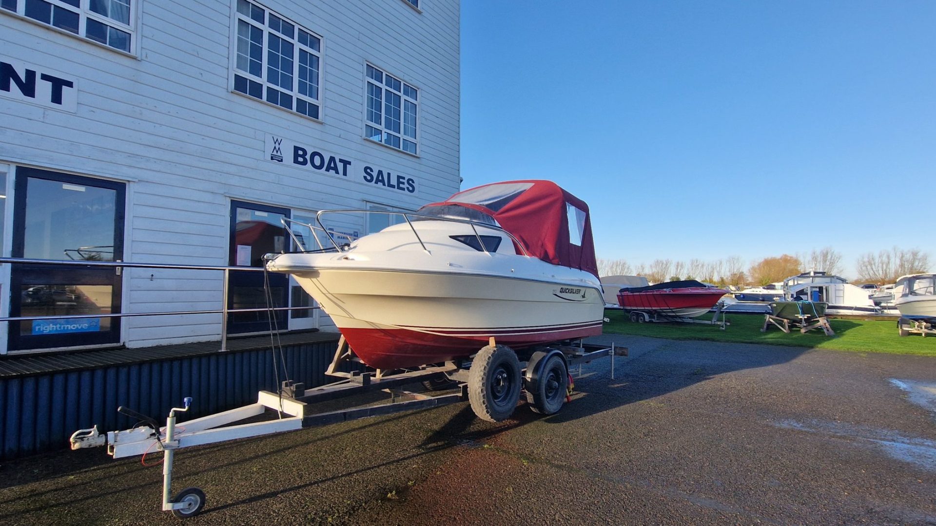 Quicksilver 510 - Waterside Marine Sales