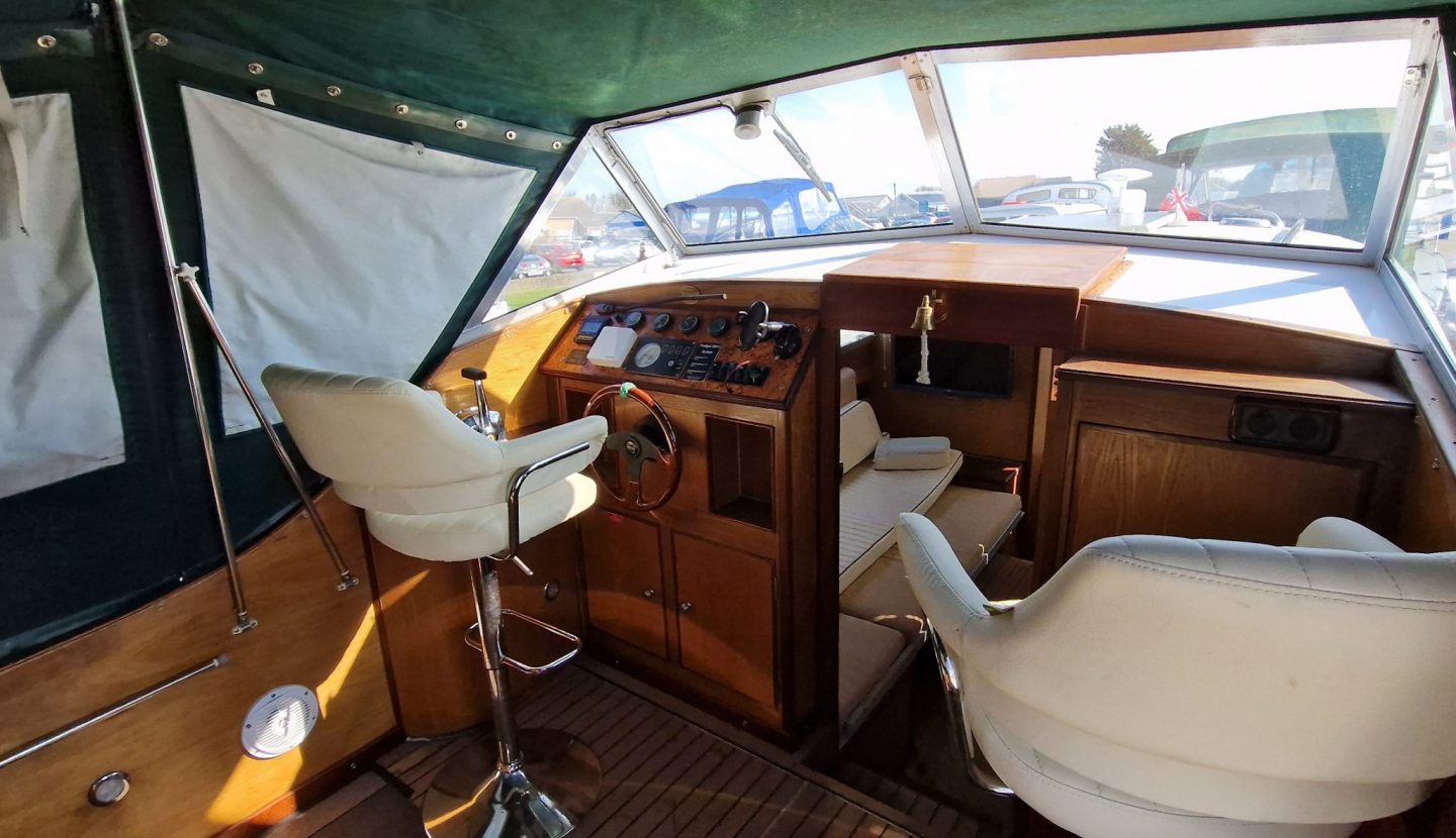 Seamaster 27 - FUDGEL - Waterside Marine Sales