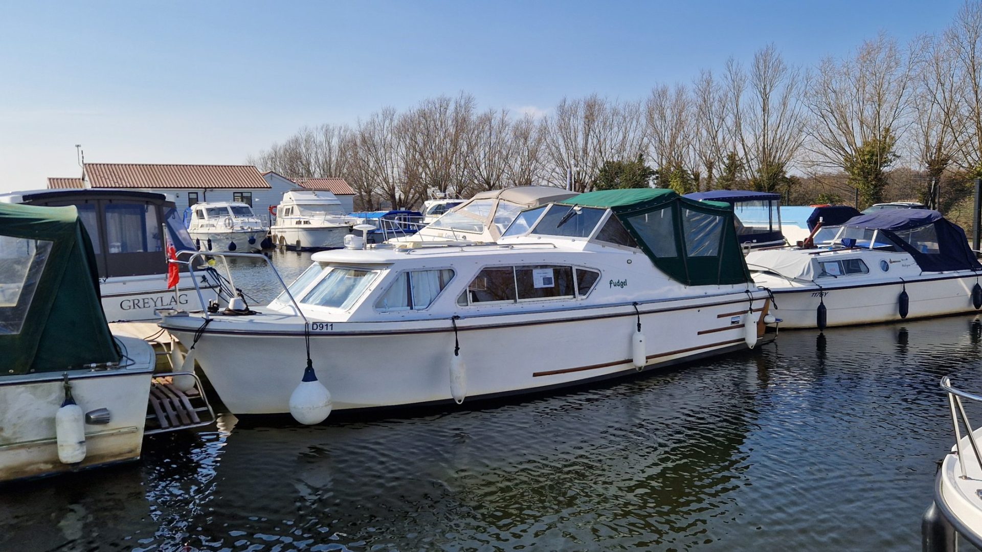 Seamaster 27 - FUDGEL - Waterside Marine Sales