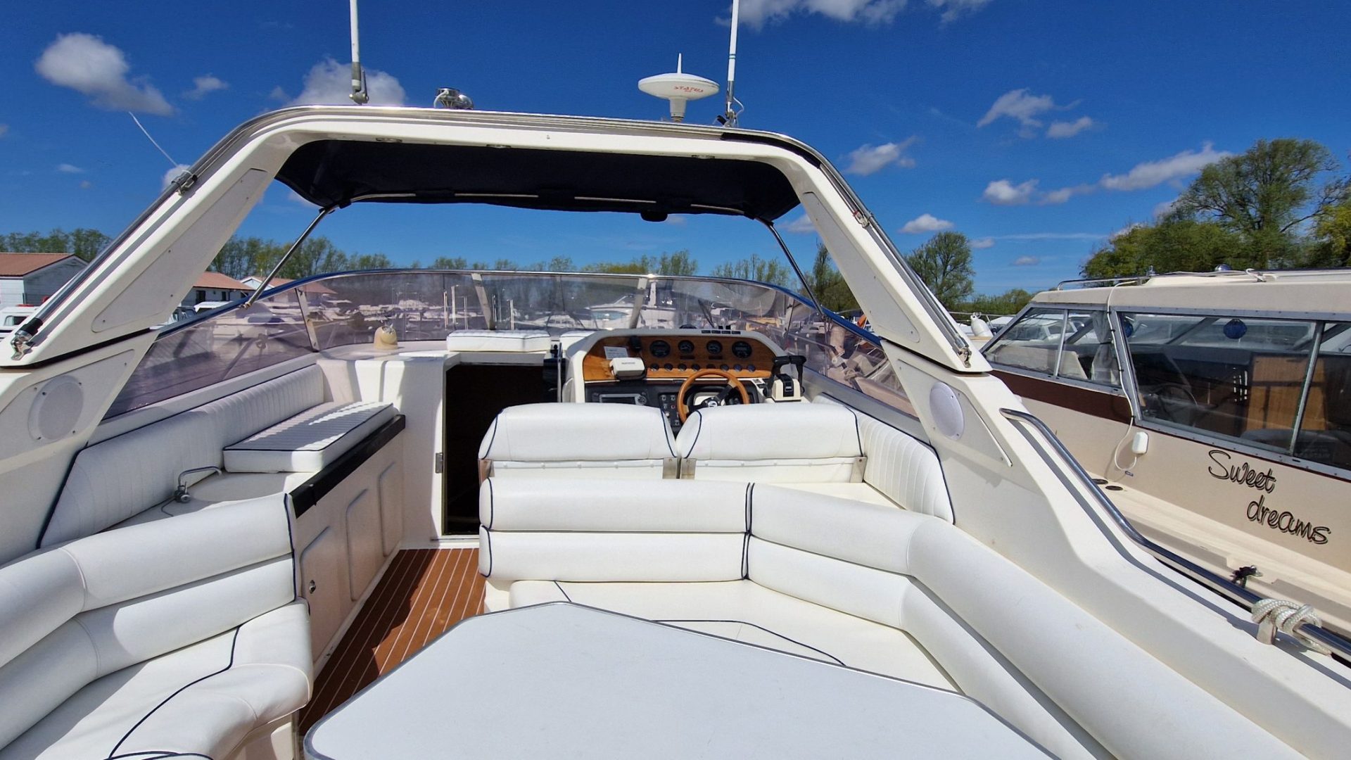 SUNSEEKER MARTINIQUE 36 - LEGEND - Waterside Marine Sales